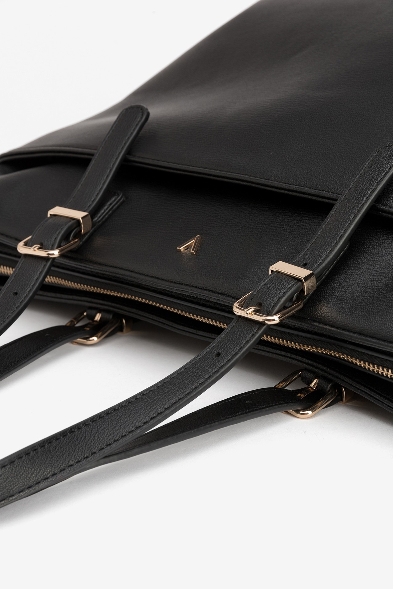 Black Tote Handbag - 71013987_000 - Vilanova